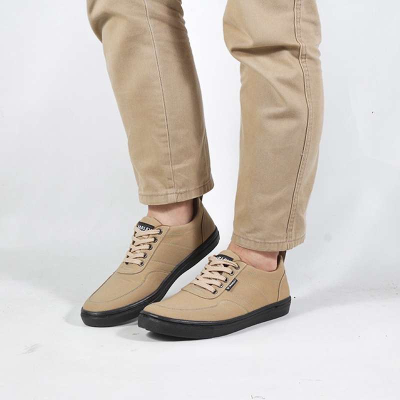 Promo Sepatu Kets Pria Casual Sneakers Kerja - Owen 07 Krem Bahan Canvas Diskon 27% Di Seller ...