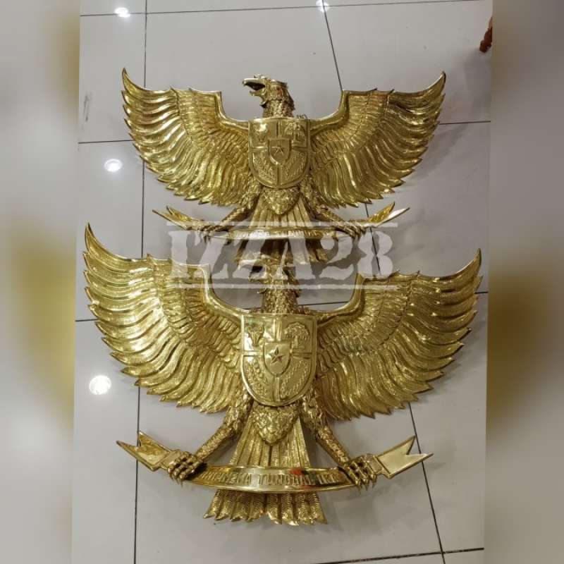 Promo Patung Garuda Kuningan Model Lubang Buaya Ukuran 60 Cm Diskon 23% ...