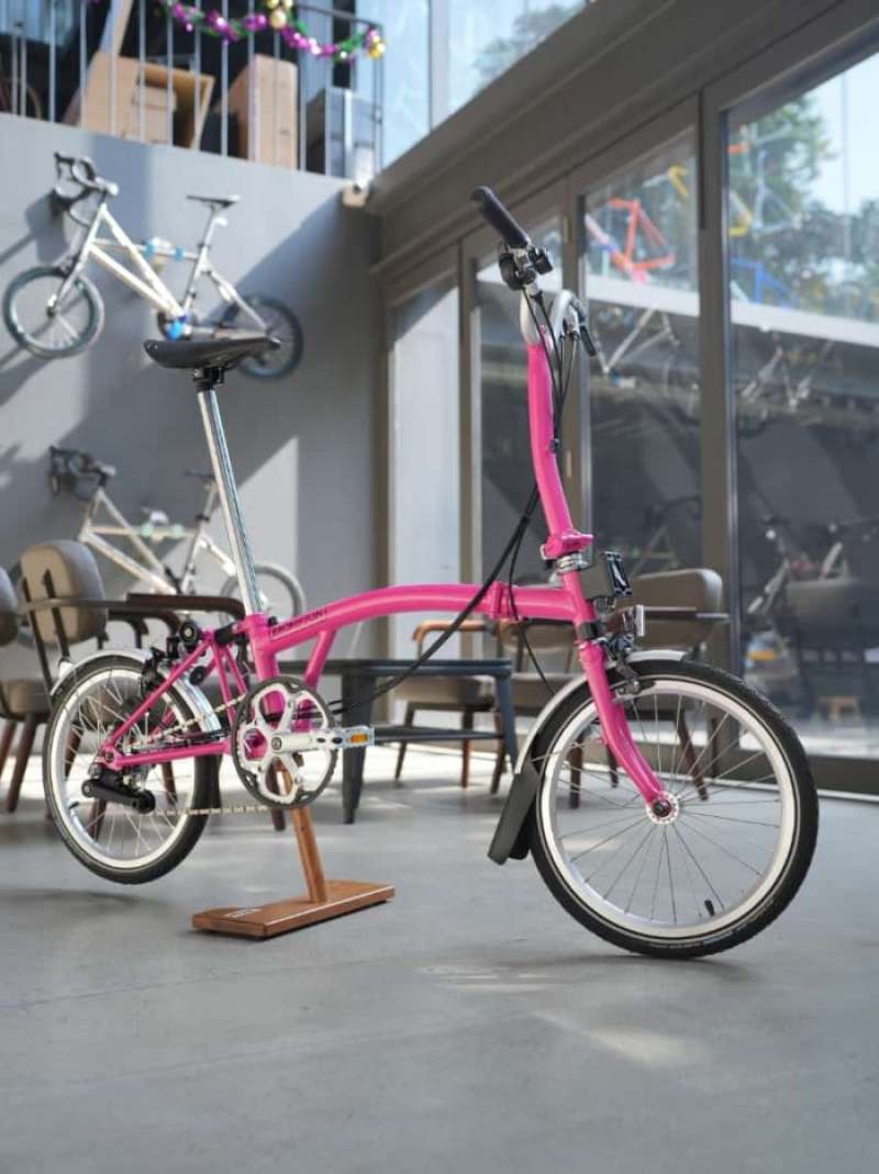 Promo Brompton C Line Explore | Mid Rise - Hot Pink Diskon 33% Di ...