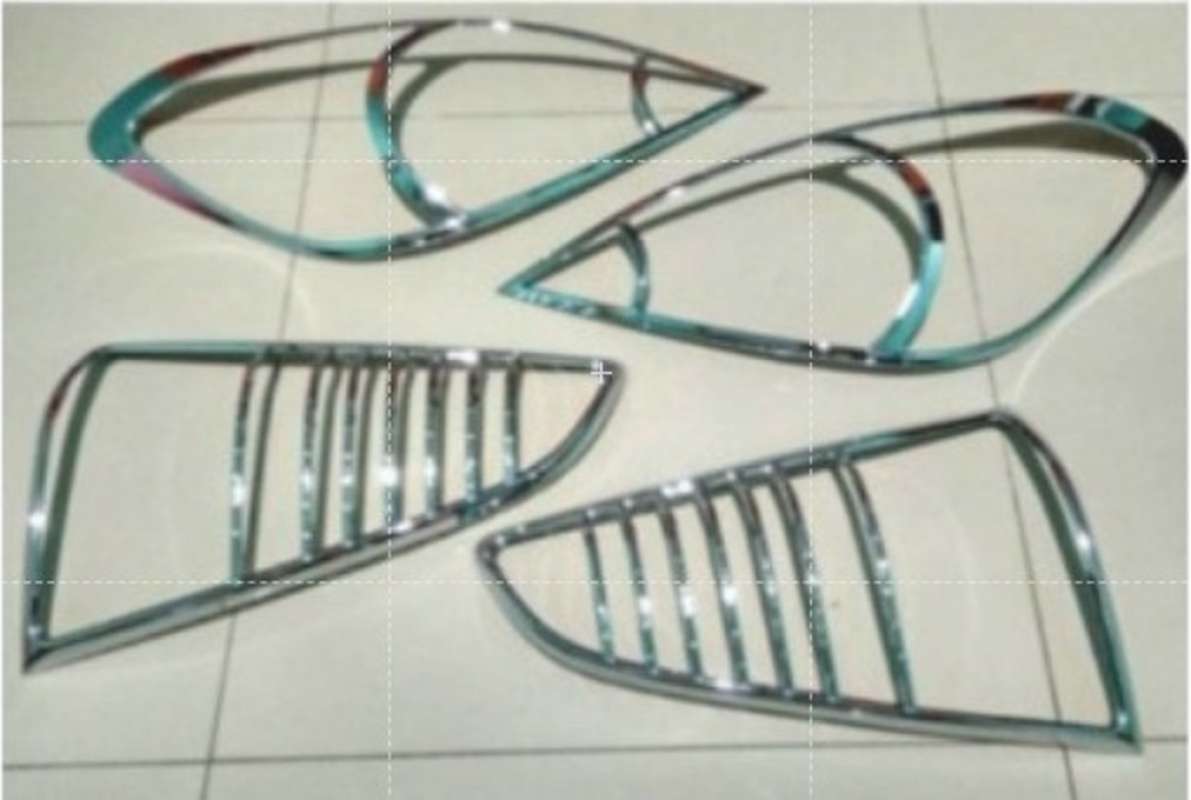 Jual Paket Garnish List Lampu Depan dan Belakang Innova 2008-2011 ...