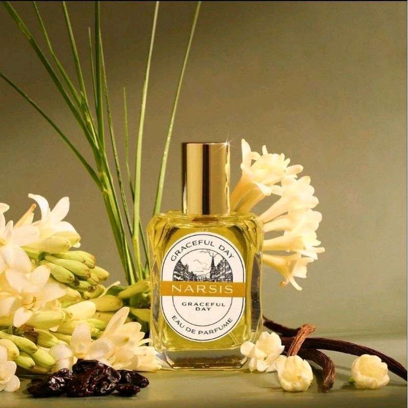 6 Rekomendasi Parfum Aroma Jasmine yang Cocok Untukmu - Blibli Friends