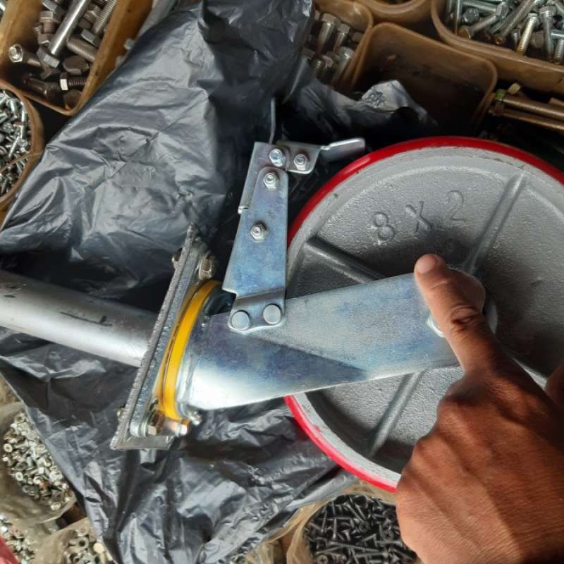 Promo Roda Scaffolding 8 Inch Heavyduty Putarrem Per Buah Beban Berat 500kg Diskon 23 Di