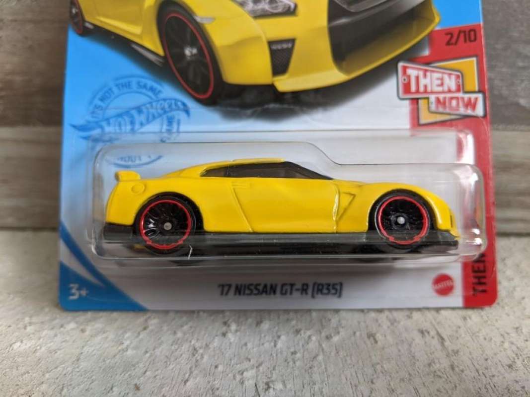 Jual Hot Wheels 17 Nissan Gt-r R35 Gtr Kuning Hw Then And Now Di Seller ...