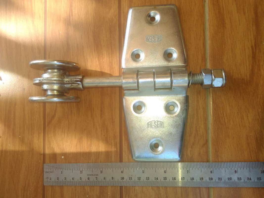 Promo Engsel Roda Atas Pintu Garasi Atau Sliding Diskon 23% Di Seller ...