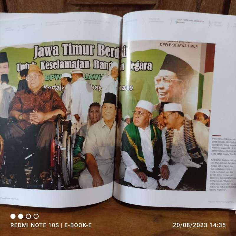 Jual Majalah merah putih edisi khusus Prabowo rekam foto sang patriot 178 h di Seller e-book-e ...