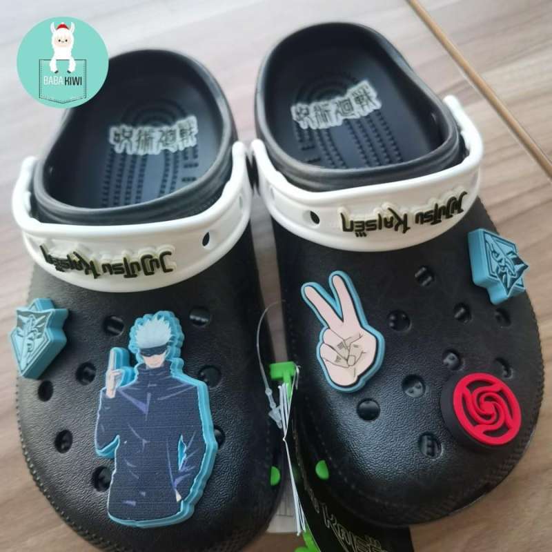 Promo Crocs JUJUTSU KAISEN CLASSIC CLOG - 10 Diskon 3% di Seller ...