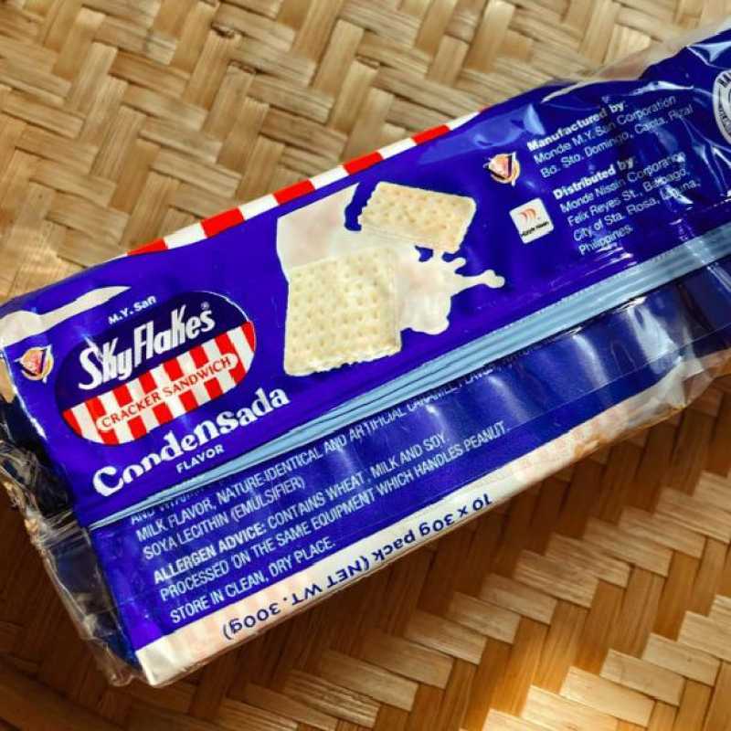 Jual Skyflakes Sandwich Condensada Crackers Susu Manis 30g Isi10 Pcs Di ...