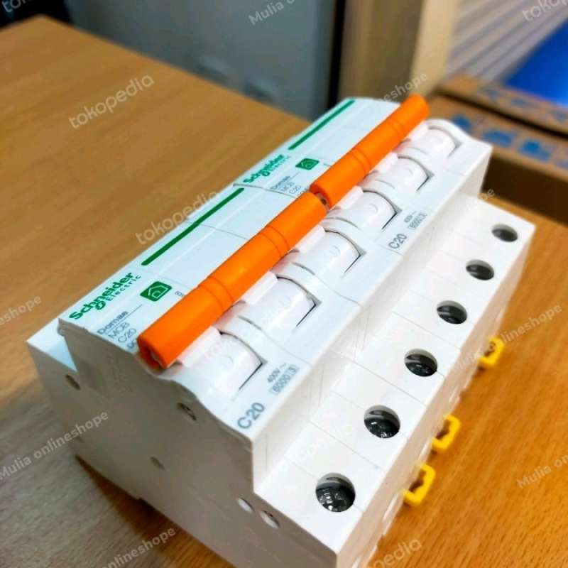 Promo Mcb Domae Schneider 3p 20a 6ka Diskon 50% Di Seller Selera_kita Store - Meruya Utara (ilir ...