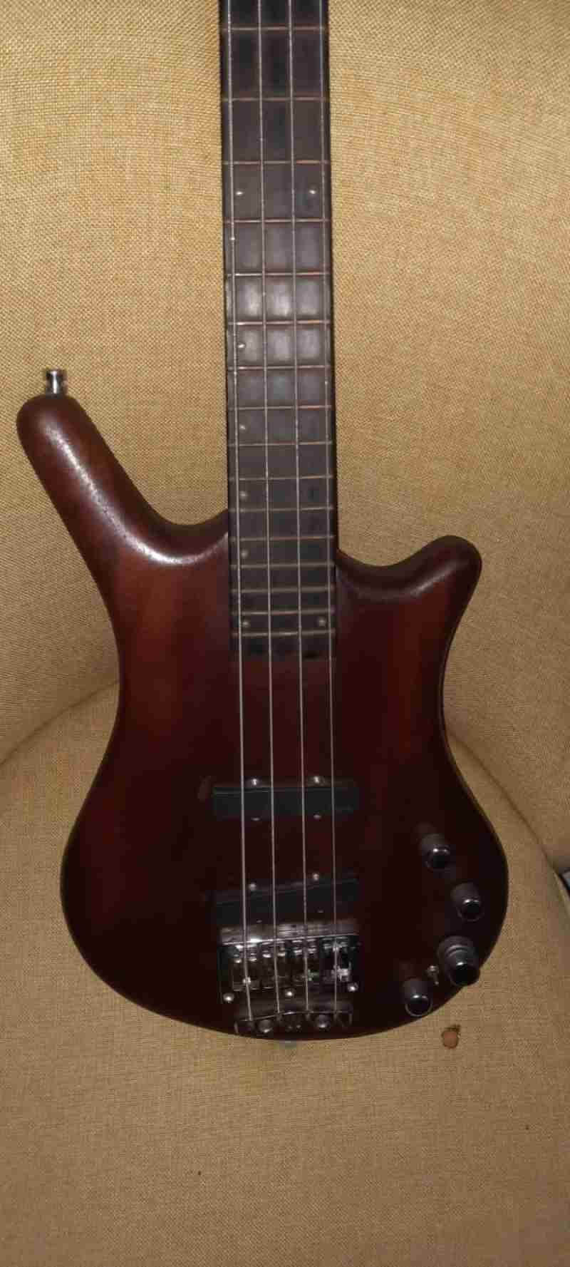 Jual Bass Custom Model Warwick,pick Up Emg,sound Asoy Di Seller Rukia ...