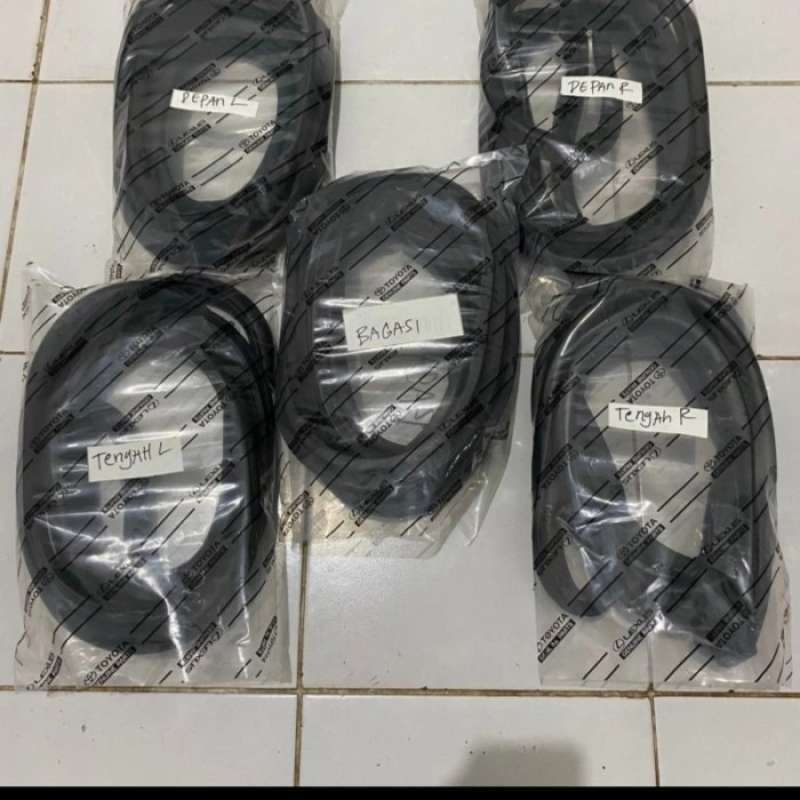 Jual Full Set 5 Pintu Karet Balon Body Pintu Mobil Suzuki Baleno Old ...