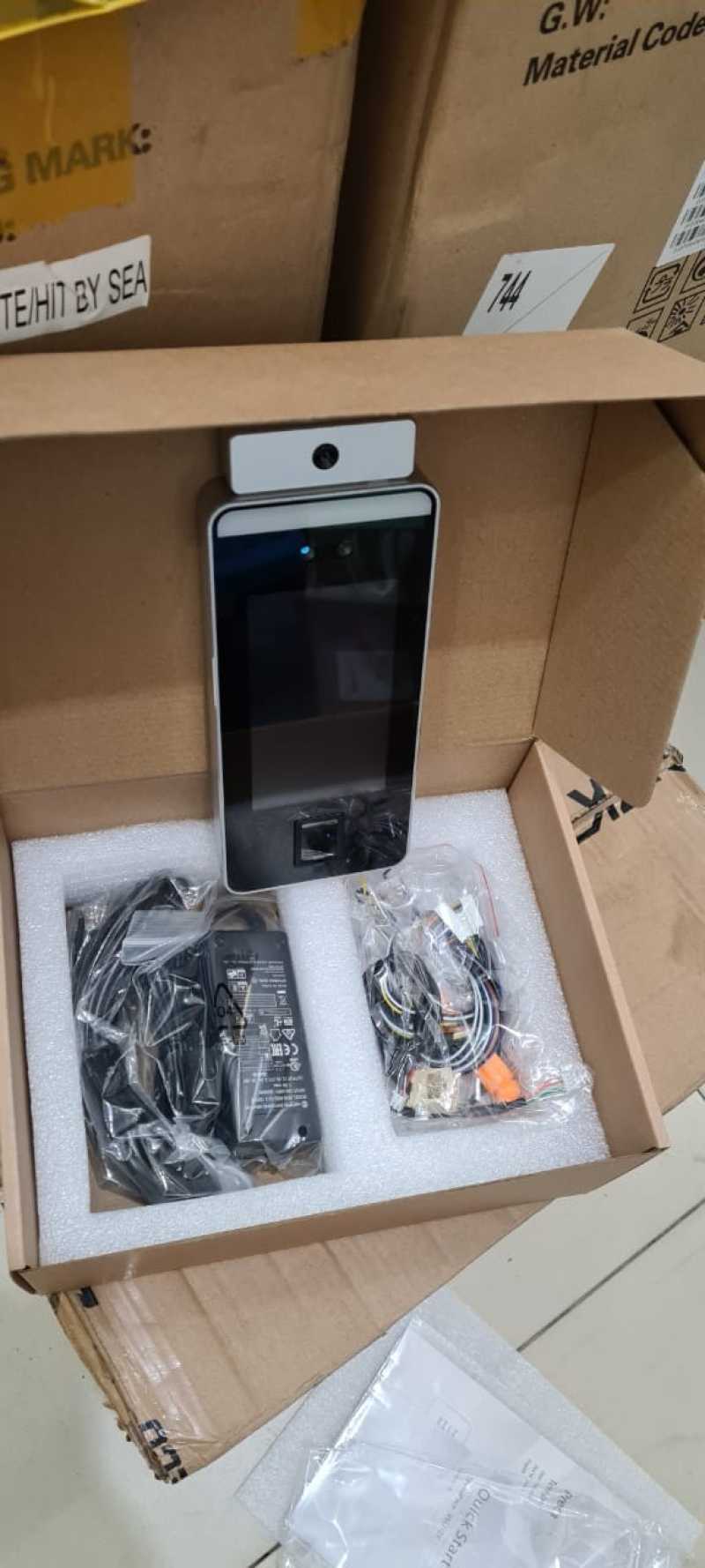 Jual Mesin Absen Wajah Dan Pendeteksi Suhu Setara Solution X901 ...