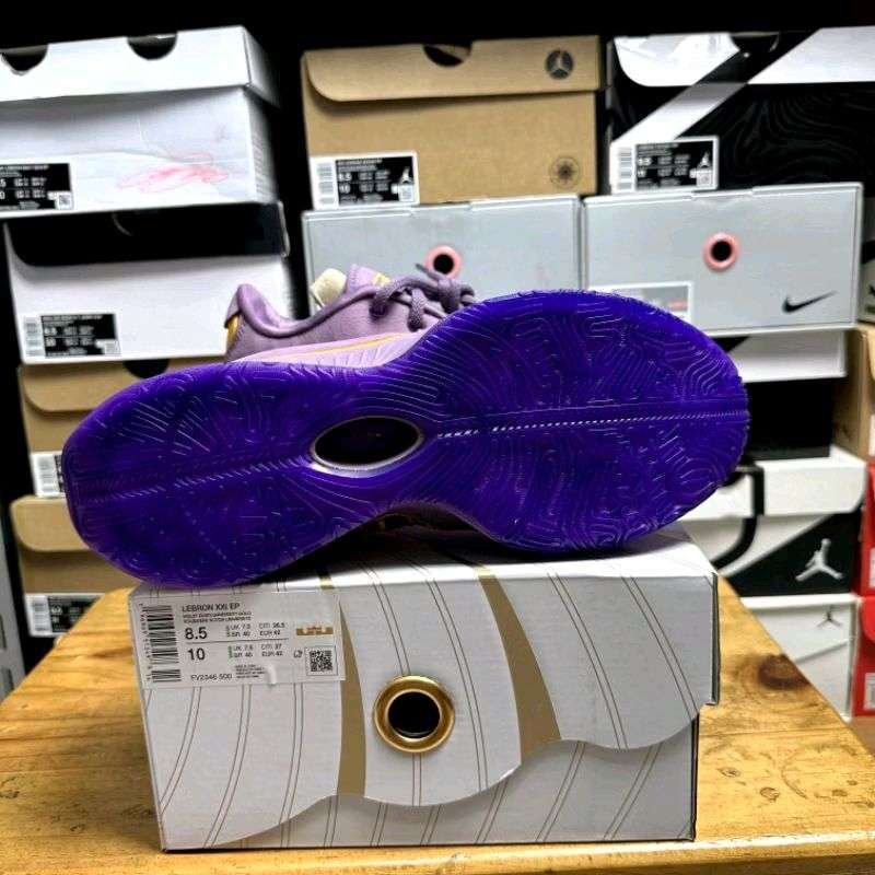 Jual Nike Lebron Xxi Ep Basket For Mens Original Bnib (fv2346 500) - 42 ...