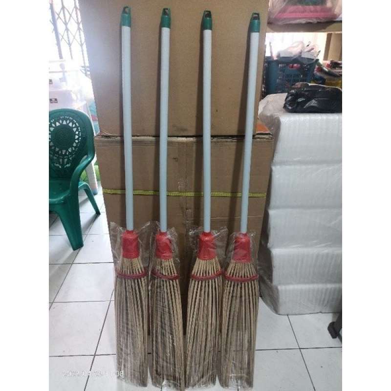 Jual Sapu Lidi Gagang Kayu Panjang / Sapu Jalanan / Sapu Taman - Aren ...