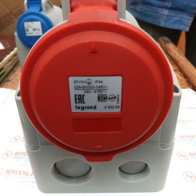 Promo Socket Surface Mounting IP44 5P / 5 Pin 32A 220V merk Legrand ...