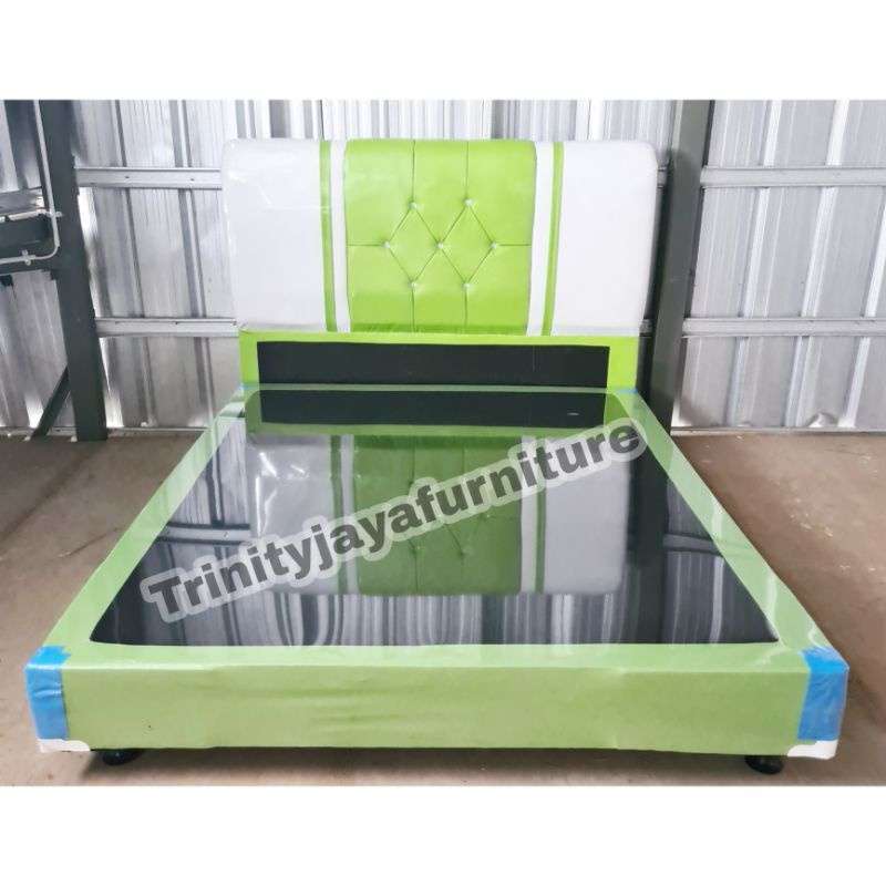 Jual Dipan Springbed Atau Busa Kayu Di Bungkus /Kain Atau Oscar ...