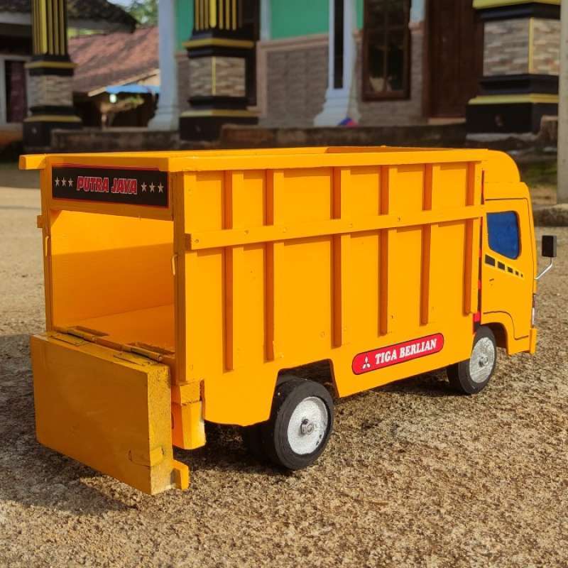 Promo Miniatur mobil truk oleng kayu mobilan mainan anak truck oleng ... Promo Miniatur mobil truk oleng kayu mobilan mainan anak truck oleng ...