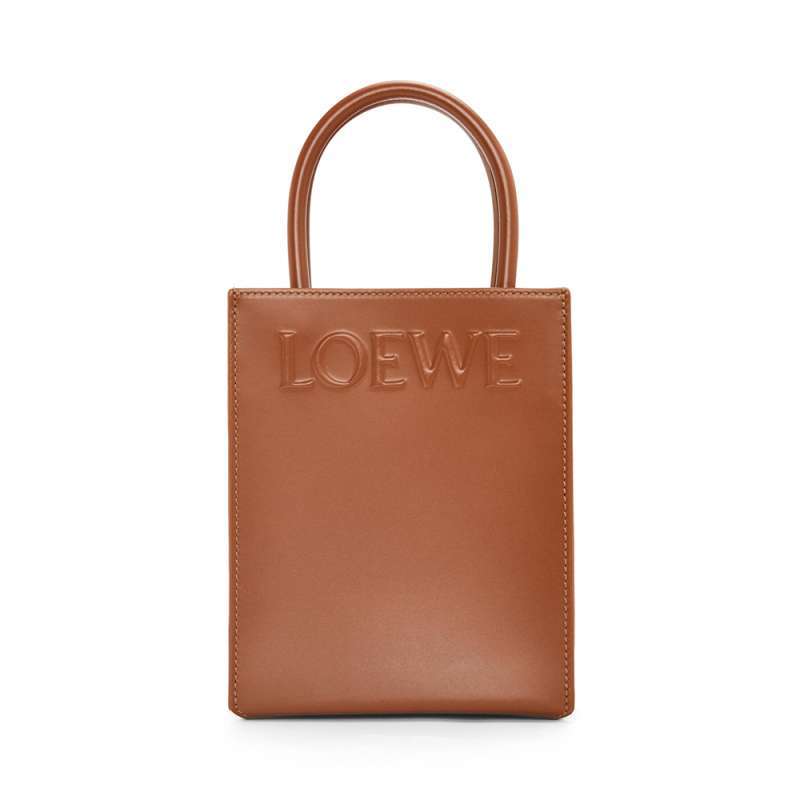 4 Cara Membedakan Tas Loewe Asli dan Palsu - Blibli Friends