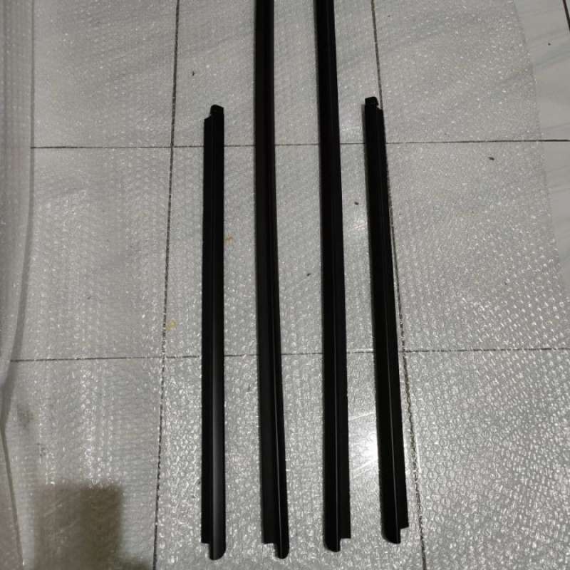 Promo Karet Pelipit Kaca Wheater Strip Kaca Luar Daihatsu Sirion Diskon ...