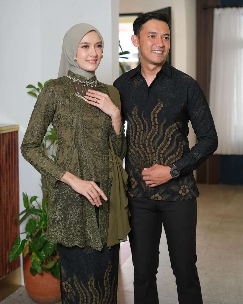 Jual Butik Helena - Kebaya Couple Modern Kebaya Wisuda Lamaran Baju ...