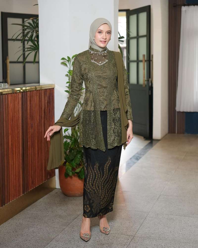 Jual Butik Helena - Kebaya Couple Modern Kebaya Wisuda Lamaran Baju ...