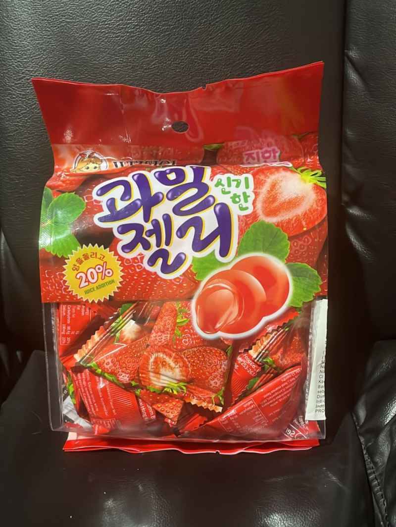 Jual Weisiqi Permen Korea rasa stroberi / Permen gummy rasa Strawberry ...