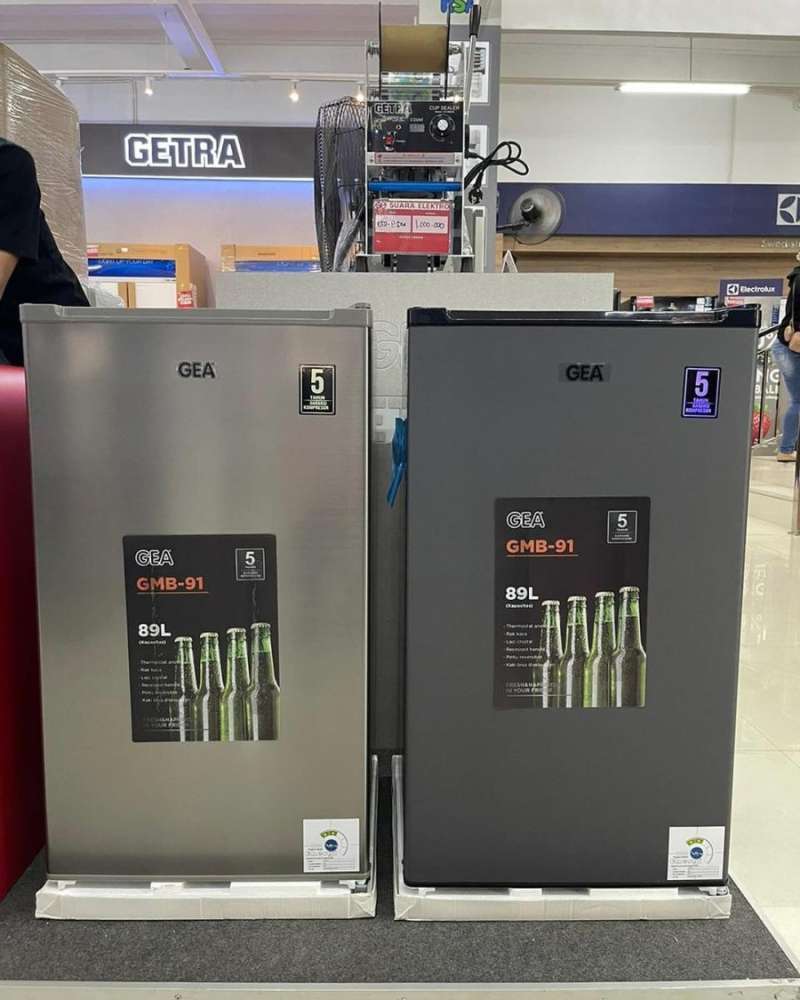 Jual Kulkas Gea 1 Pintu Gmb-91 Mini Bar 89l - Inox Silver Di Seller ...