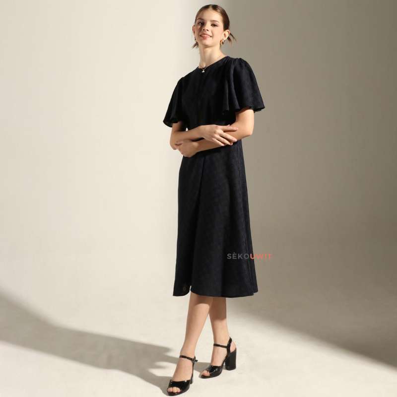 Jual Ume Midi Dress Dobby Tenun Batik / Gaun Panjang Sebetis Sekouwit ...