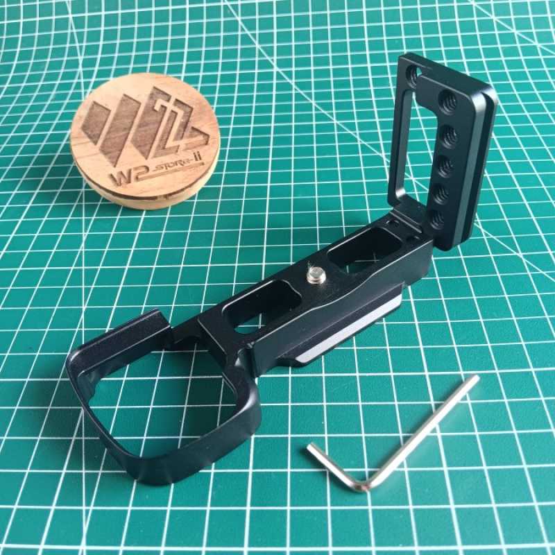 Jual L Plate For Sony A6400 Vertical Grip Quick Release Model Leofoto ...