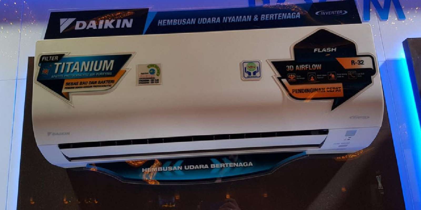 Jual Ac Daikin Flash Inverter 1.5pk Type Ftkq 35 Uvm4 Di Seller Grand ...