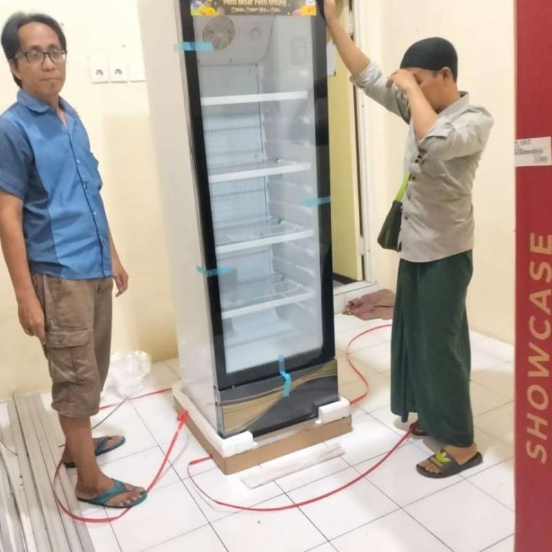 Jual Showcase Polytron 4 Rak Jumbo Kapasitas 285 Liter Garansi Resmi 3 ...