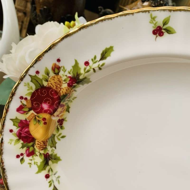 Promo Piring Saji / Royal Albert Old Country Roses Holiday / L 35 Cm ...