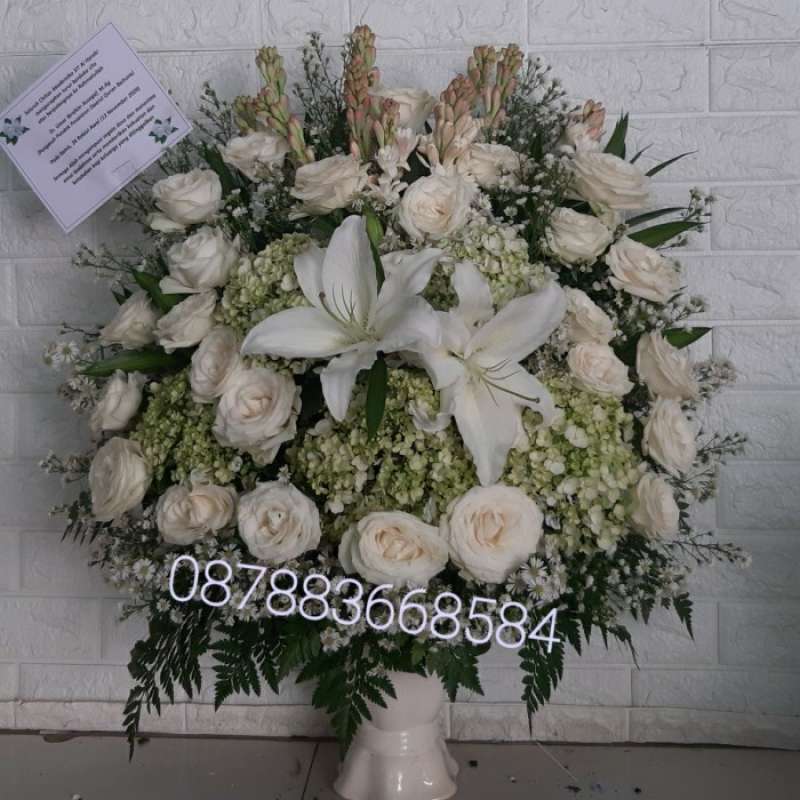 Promo Rangkaian Bunga Ucapan Ulang Tahun Putih Hijau Diskon 23% Di ...