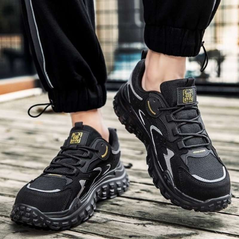 Promo Sepatu Sneakers Pria Keren Original Sepatu Gunung Olahraga Cowok ...