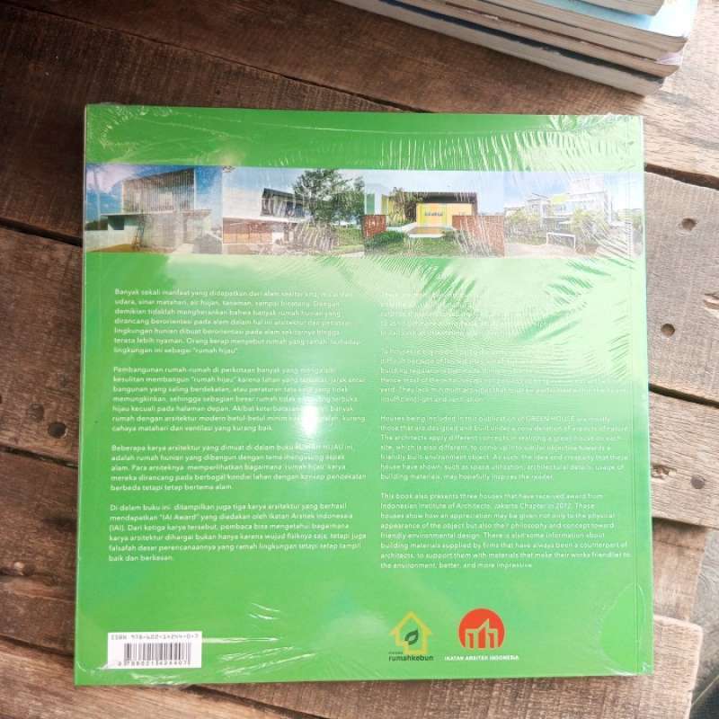 Jual Buku Rumah Hijau Karya Arsitek Indonesia Di Seller Circlet ...