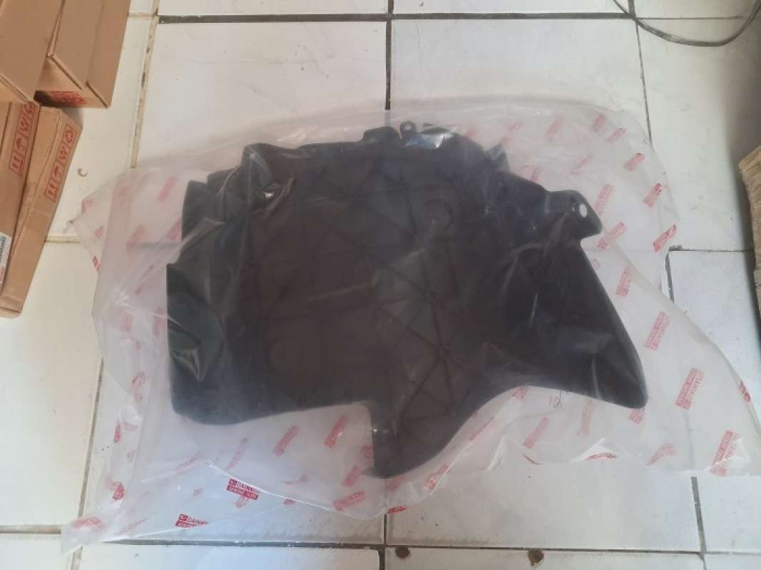 Promo Liner fender belakang rocky Raize 2021 2022 original - Kanan ...
