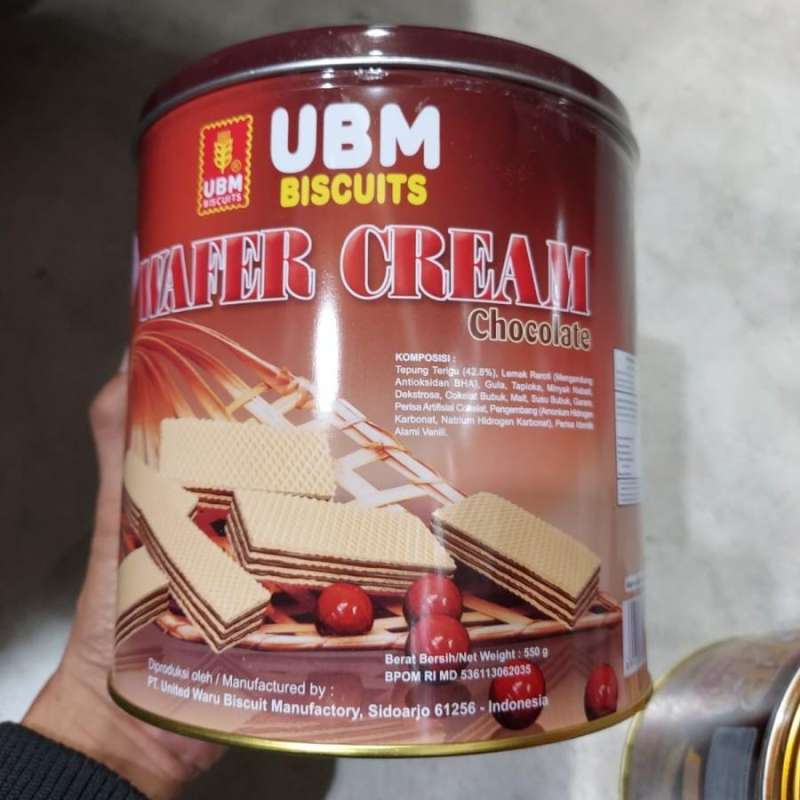Jual UBM Biscuits Wafer Chocolate 550gr-Wafer Coklat Kaleng-Cokelat ...