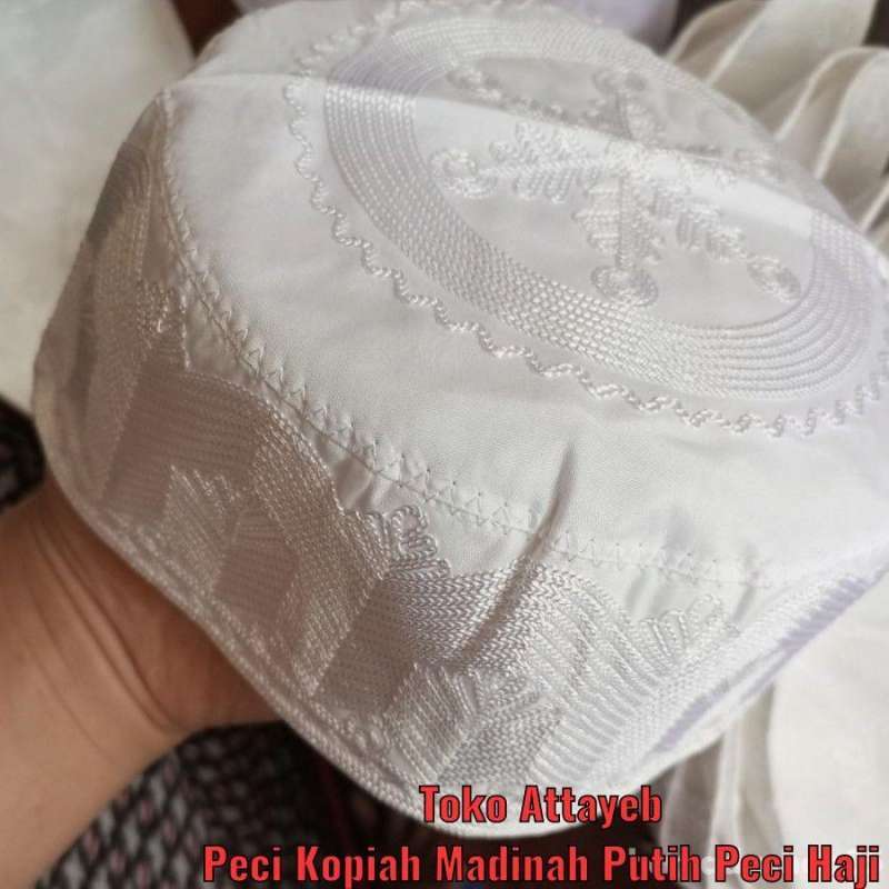 Jual Peci Kopiah Madinah Putih Peci Haji Perbiji - Oleh Oeh Haji Dan ...