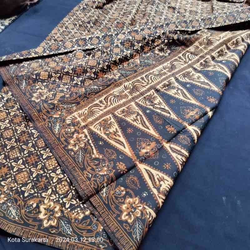 Jual Lar Gurda, Sarung Batik Tradisional Eksklusif Di Seller Lar Gurda ...