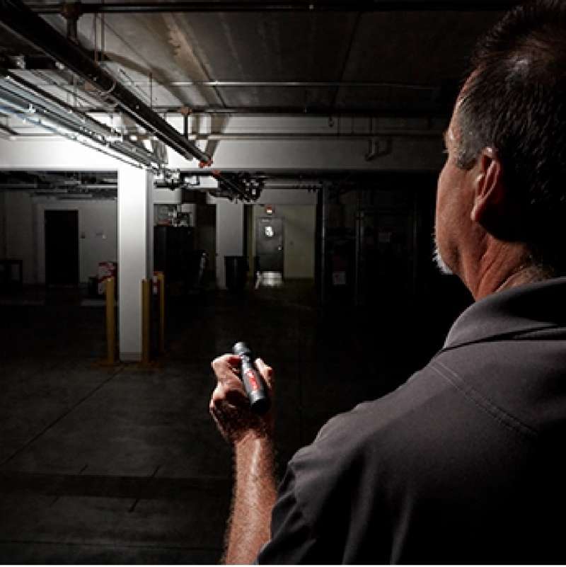 Promo Milwaukee Twist Flashlight L4 Tmled301 - Senter Led Putar - Lampu ...