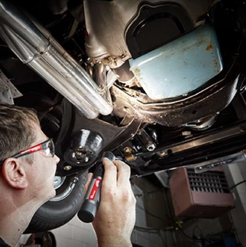 Promo Milwaukee Twist Flashlight L4 Tmled301 - Senter Led Putar - Lampu ...