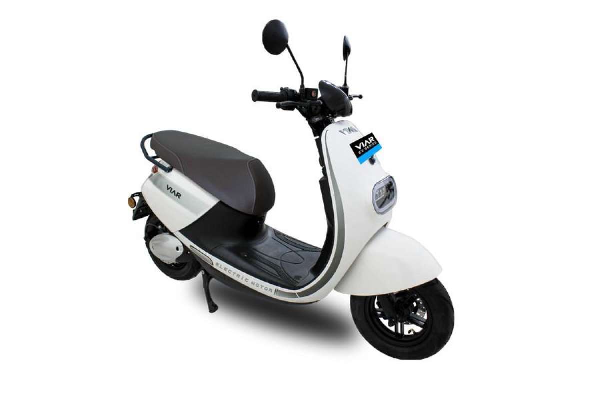 Jual Motor Listrik Viar New Q1 / New Q1l (on The Road) - Putih Di ...