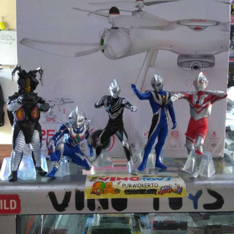 Jual Mainan figure Ultraman taro gaia cosmos mebius x ginga orb geed ...