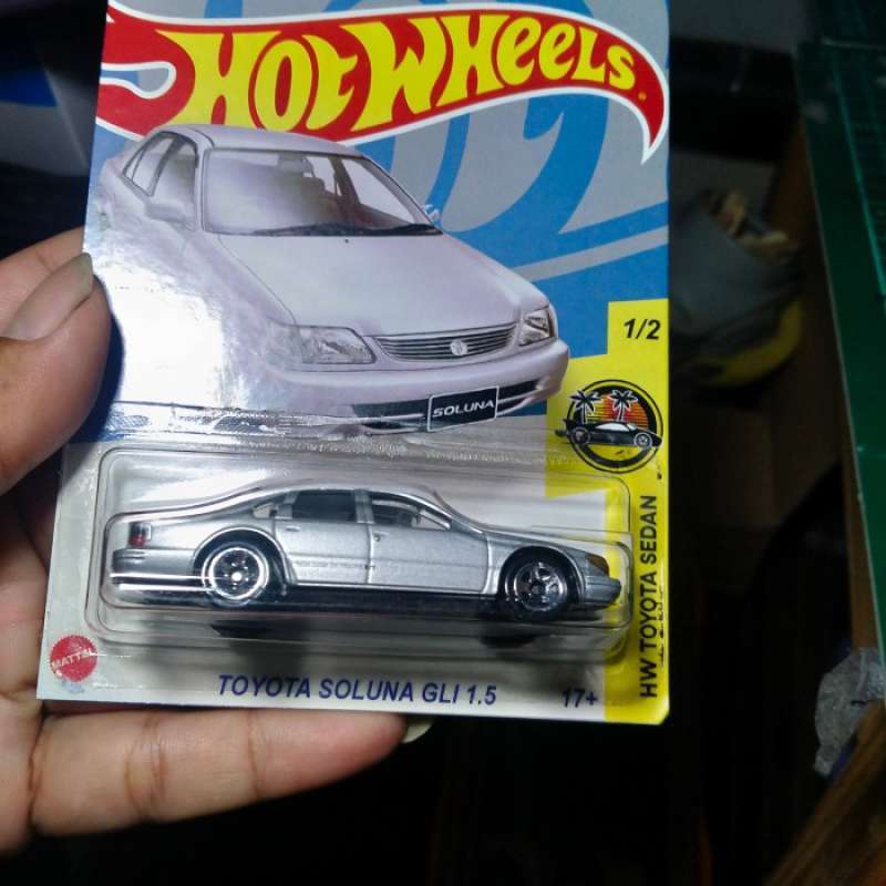 Jual Hotwheels Custom Toyota Soluna Silver - Sporty Tosca - Warna Gold ...