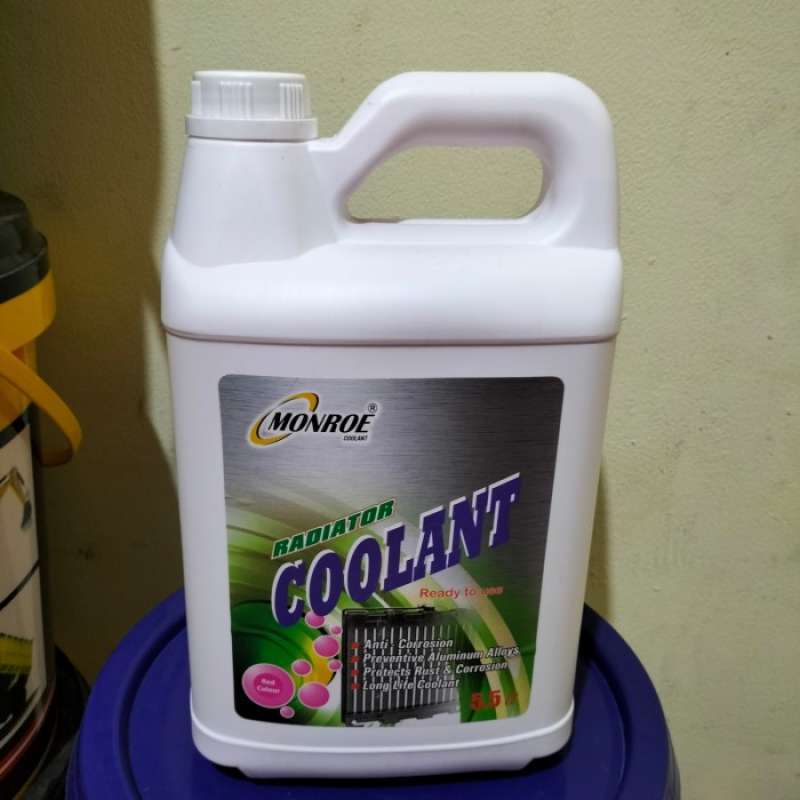 Promo Air Radiator Coolant 5.5 liter Hijau dan Merah Diskon 29% di ...