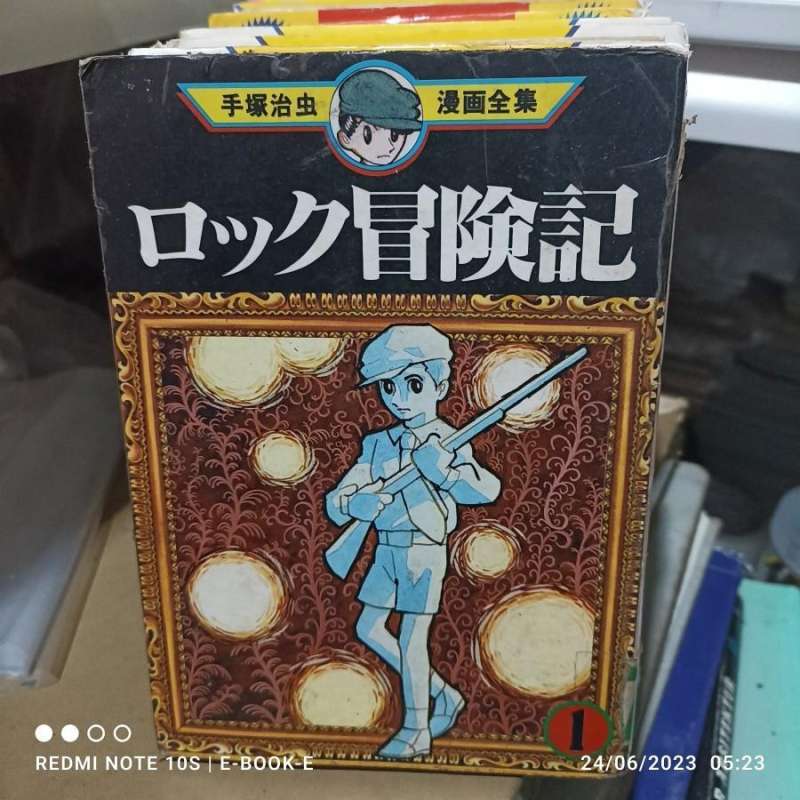 Jual komik bahasa jepang doraemon Sinchan detektif conan - 6 di Seller ...