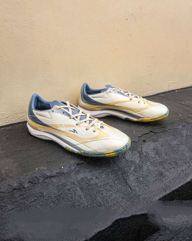 Promo Specs Reacto Galactica Morph Vanilla Ice Sepatu Futsal Specs ...