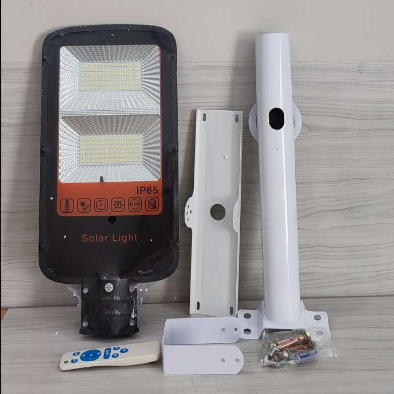 Promo Solar Street Light Lampu Pju 100w Led Solar Panel Putih Ors-100w ...