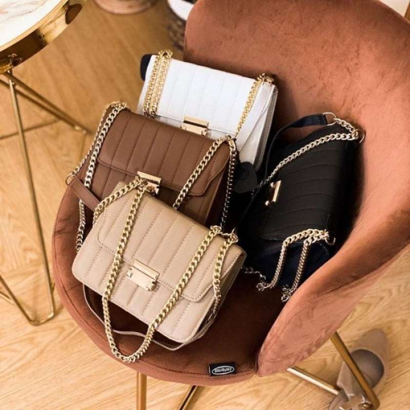 Promo Tas wanita eliza/tas viral 2022 - Hitam Diskon 2% di Seller ...