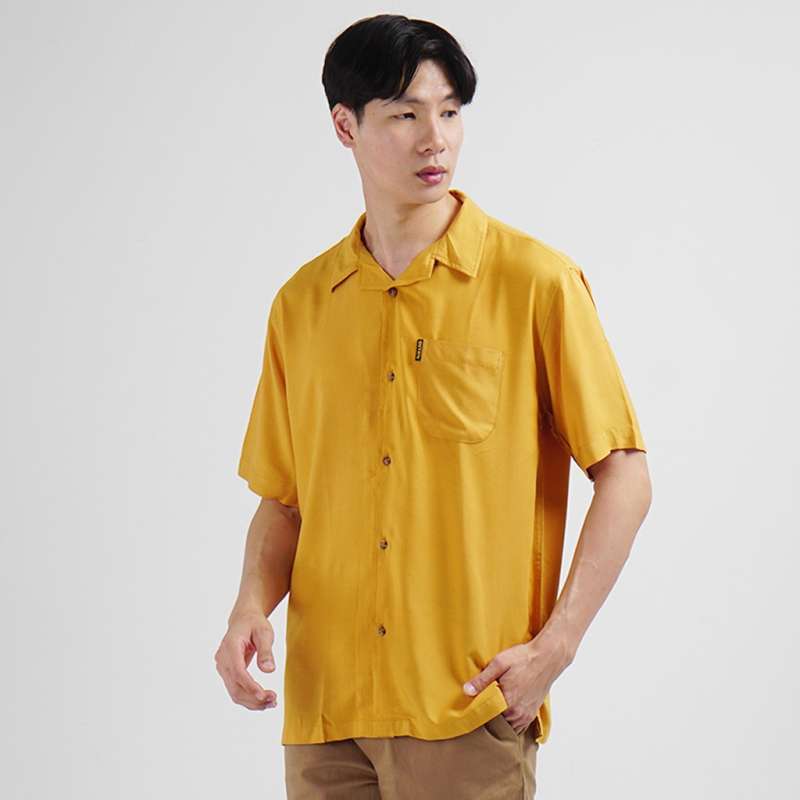 Jual Guten Inc - Kemeja Basic Lengan Pendek Yellow Kuning Polos Smith Camp Collar Model Santai ...