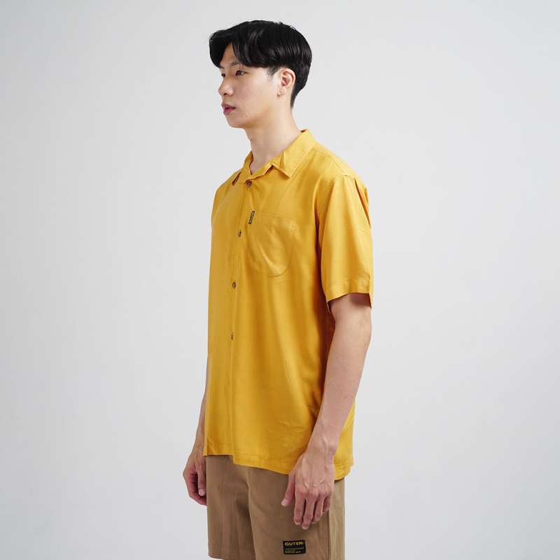 Jual Guten Inc - Kemeja Basic Lengan Pendek Yellow Kuning Polos Smith Camp Collar Model Santai ...